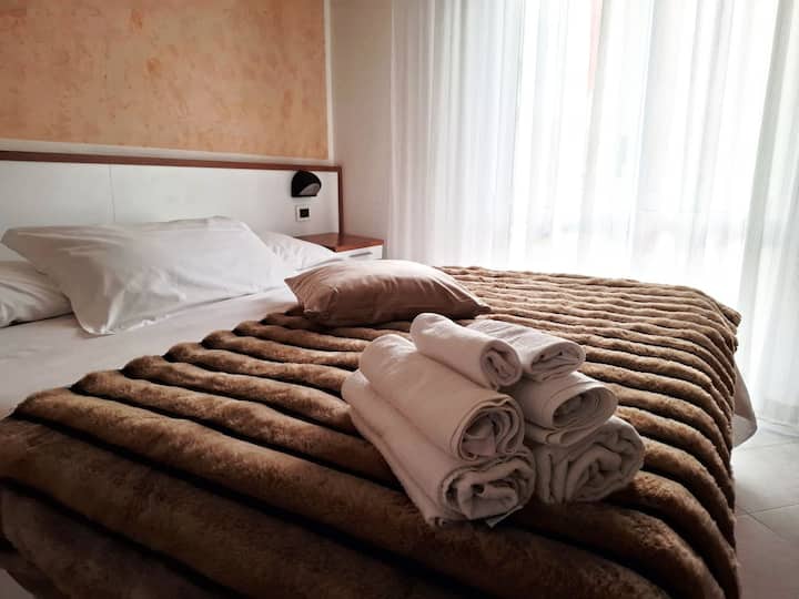 Hotel Brotas Camera Matrimoniale Al Mare - Rimini