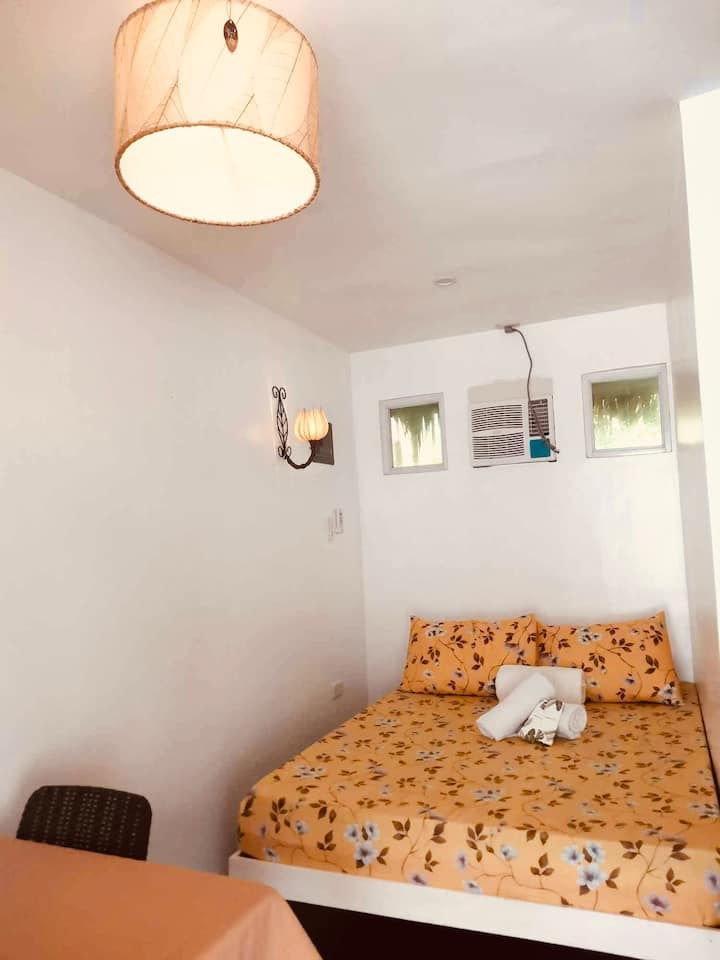Aircon Villa : Baywalk Beachfront Resort - Baler