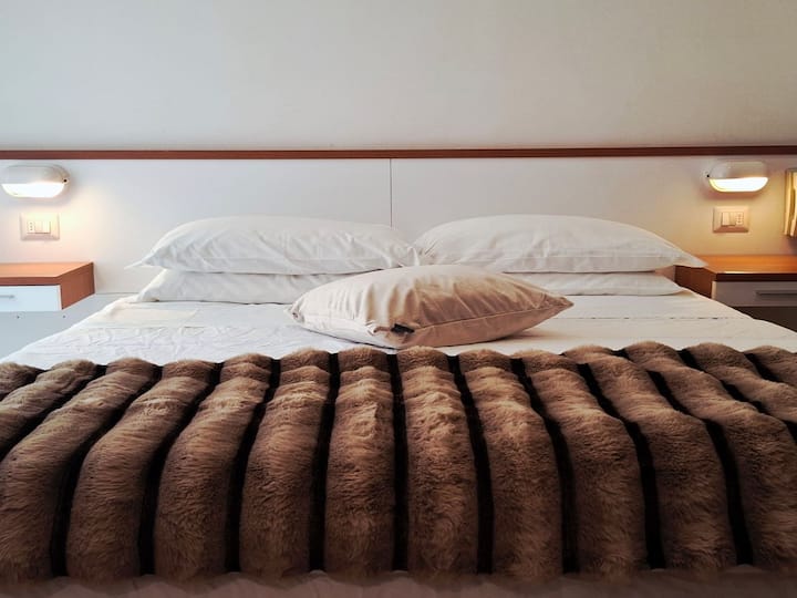 Hotel Brotas Quadrupla E Colazione Al Mare - Rimini