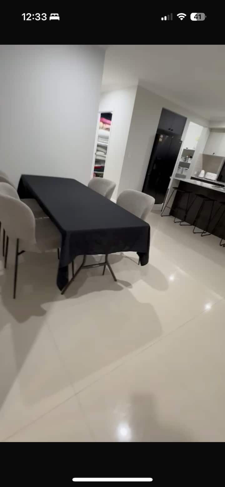 Clean Cozy And Quiet House - Brisbane