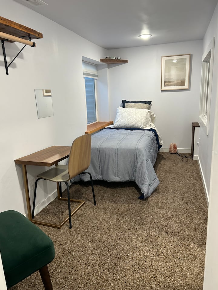 Quiet Simple Sleep Space - Missoula, MT