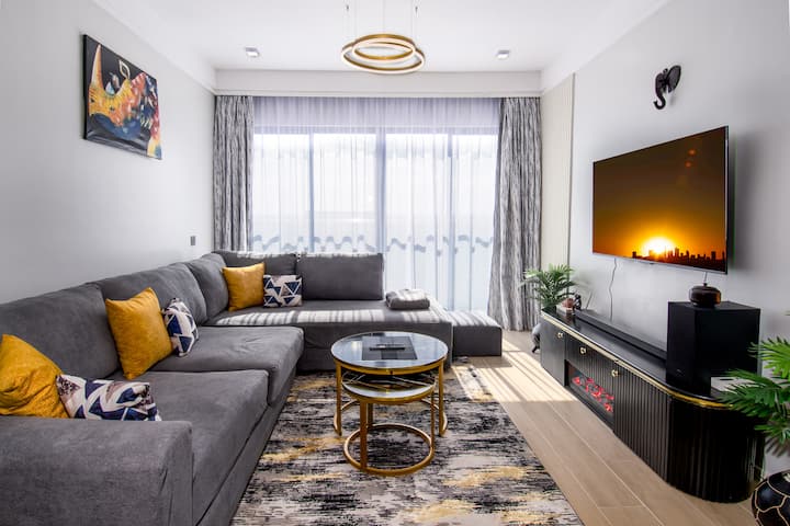 Luxury 1 Bed 2 Baths W/amazing Skyline Views - Nairobi