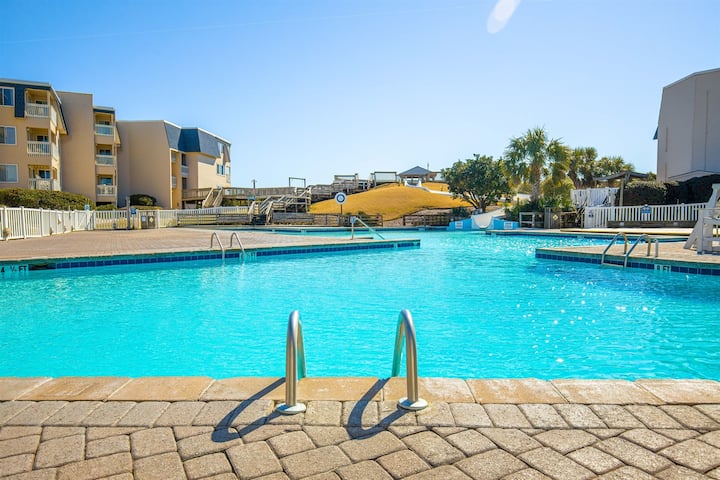 A Place At The Beach 2bd +Pool + Ocean Access - Beaufort, NC