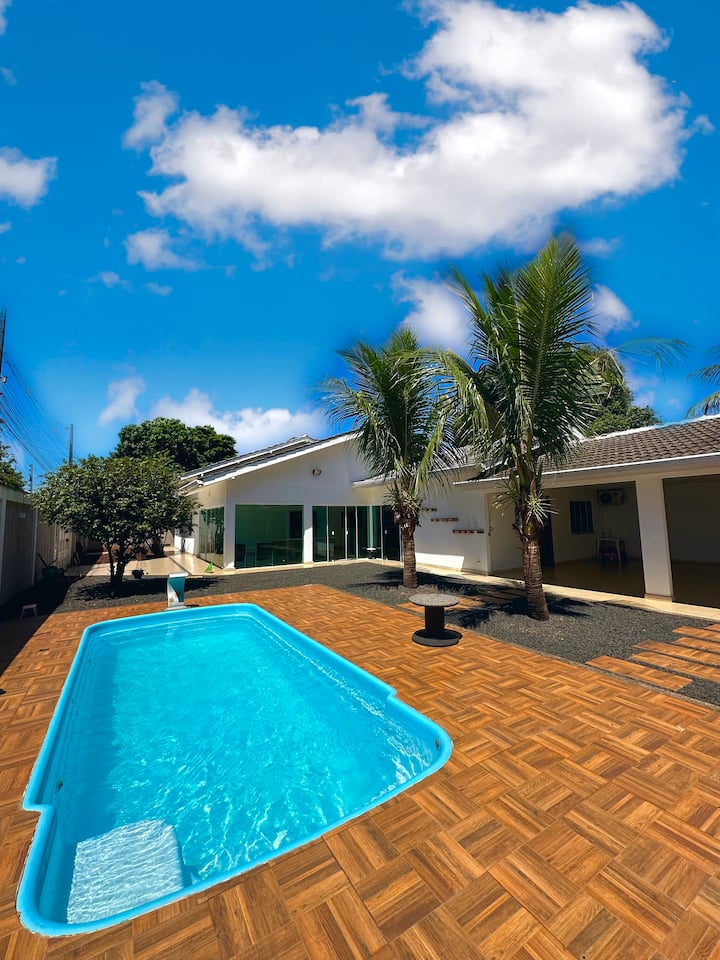 Casa Com Piscina E Totalmente Climatizada - Foz do Iguaçu