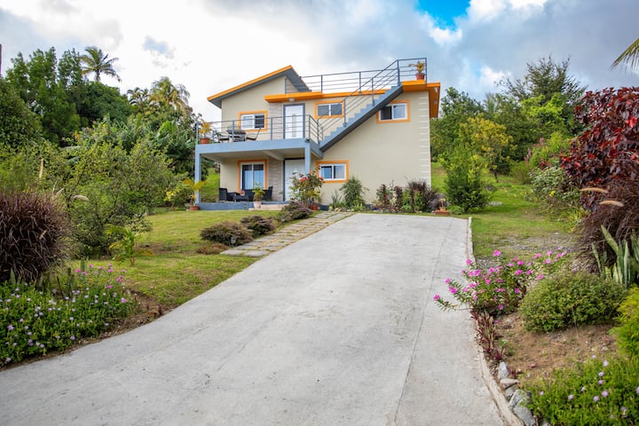 Cozy Mountain Hideaway - Dominica