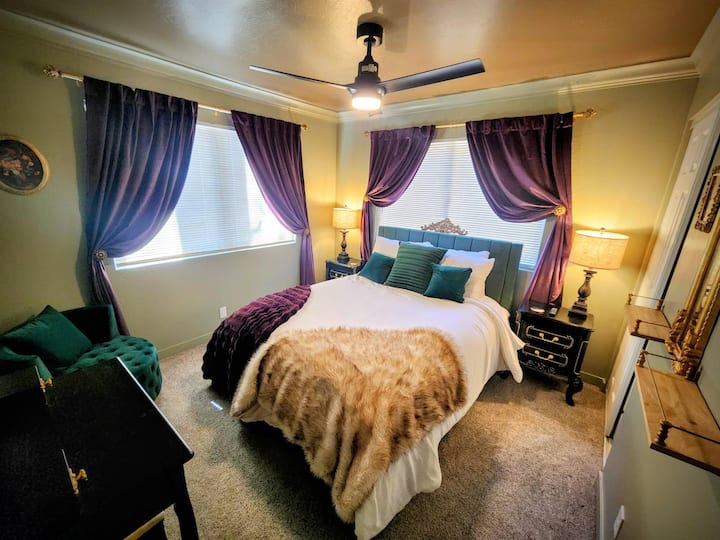 New! Cozy &Enchanting Room For 2 - Big Bear, CA