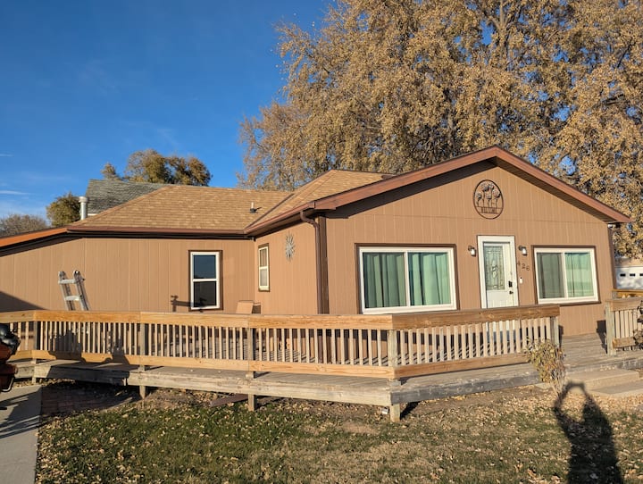 Cozy 2-bedroom - Ideal For Long Stays - Kearney, NE
