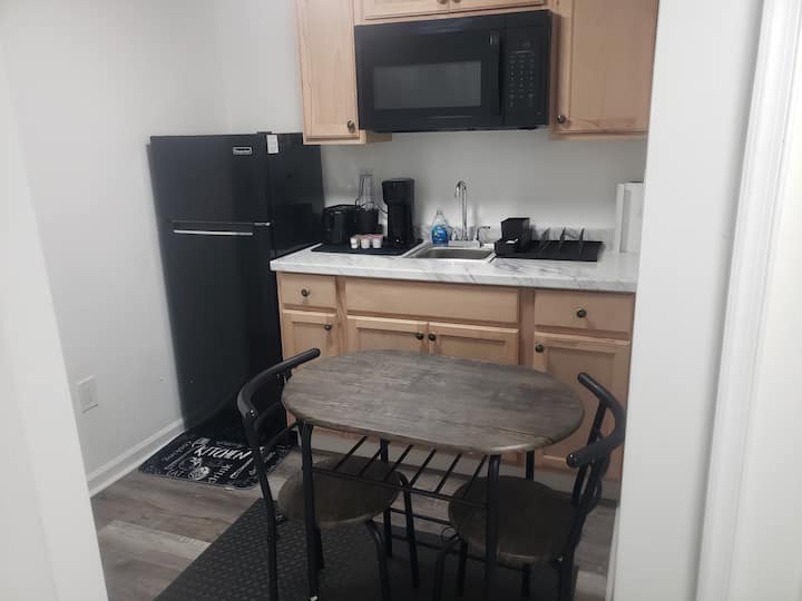 Basement Retreat By The Airport - Upper Darby, PA