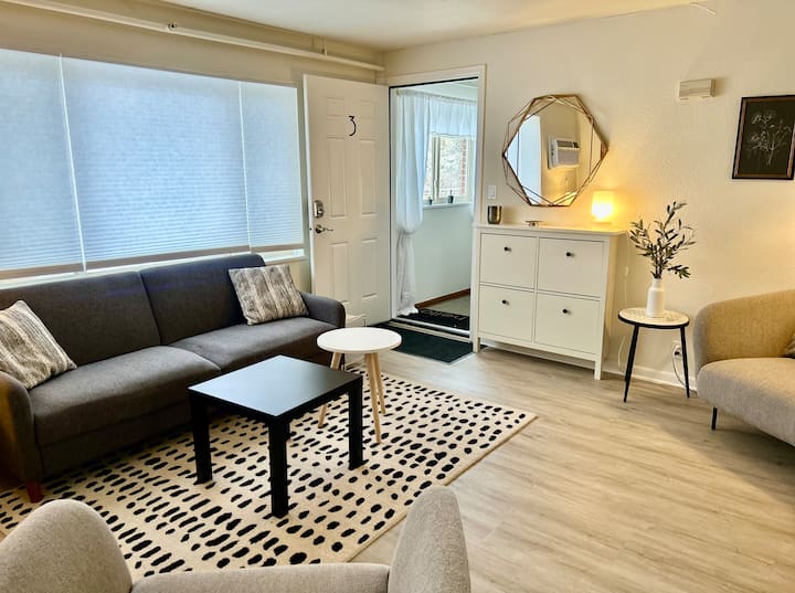 Modern & Relaxed Retreat- Bldr - Boulder, CO