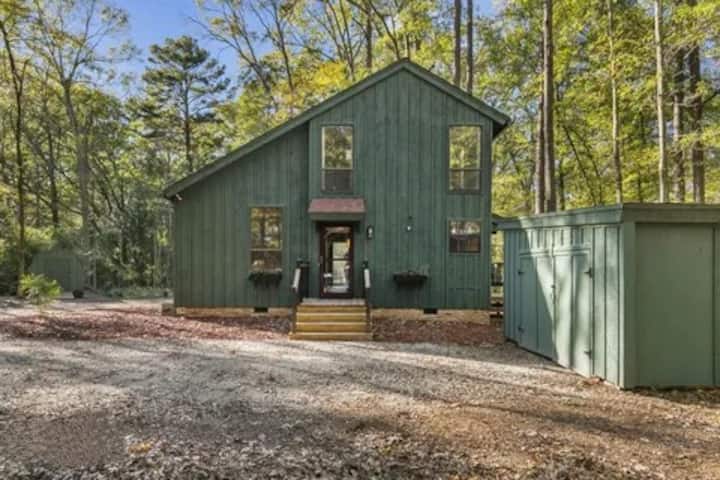 Mother Nature's Hideout-6 Acres - Jackson, MS