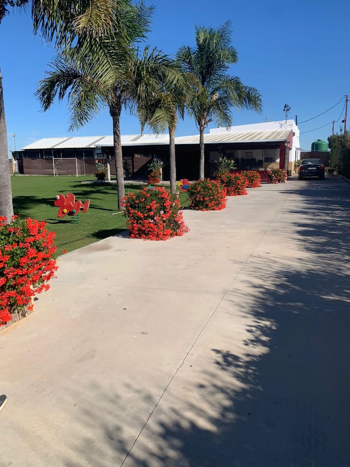 Recinto Con Piscina Climatizada - Chipiona