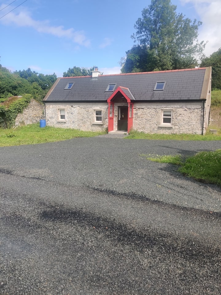 Old Restored Cottage - Athlone