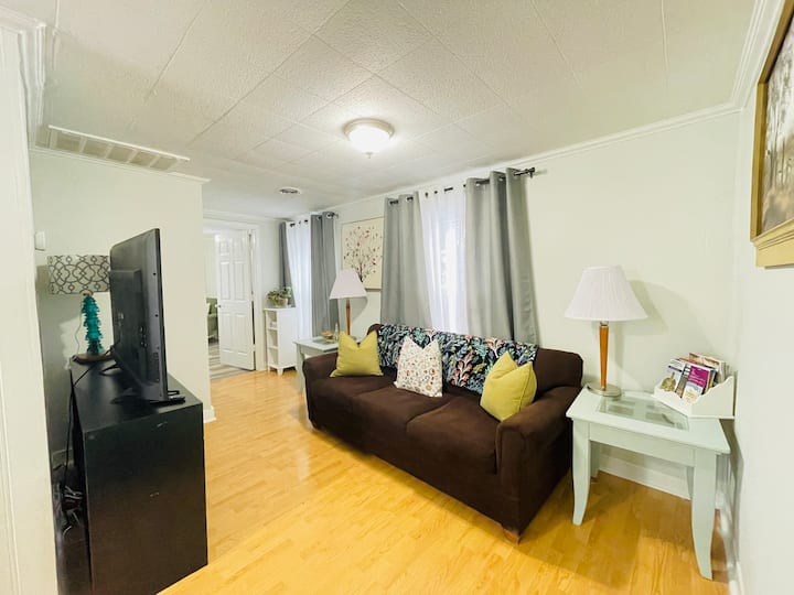 Lookout Apartment - Staunton, VA