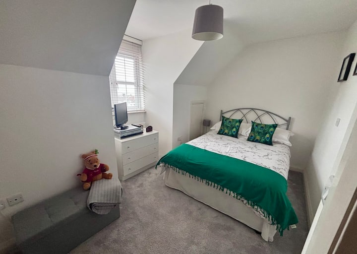 Cosy & Convenient - Port Talbot