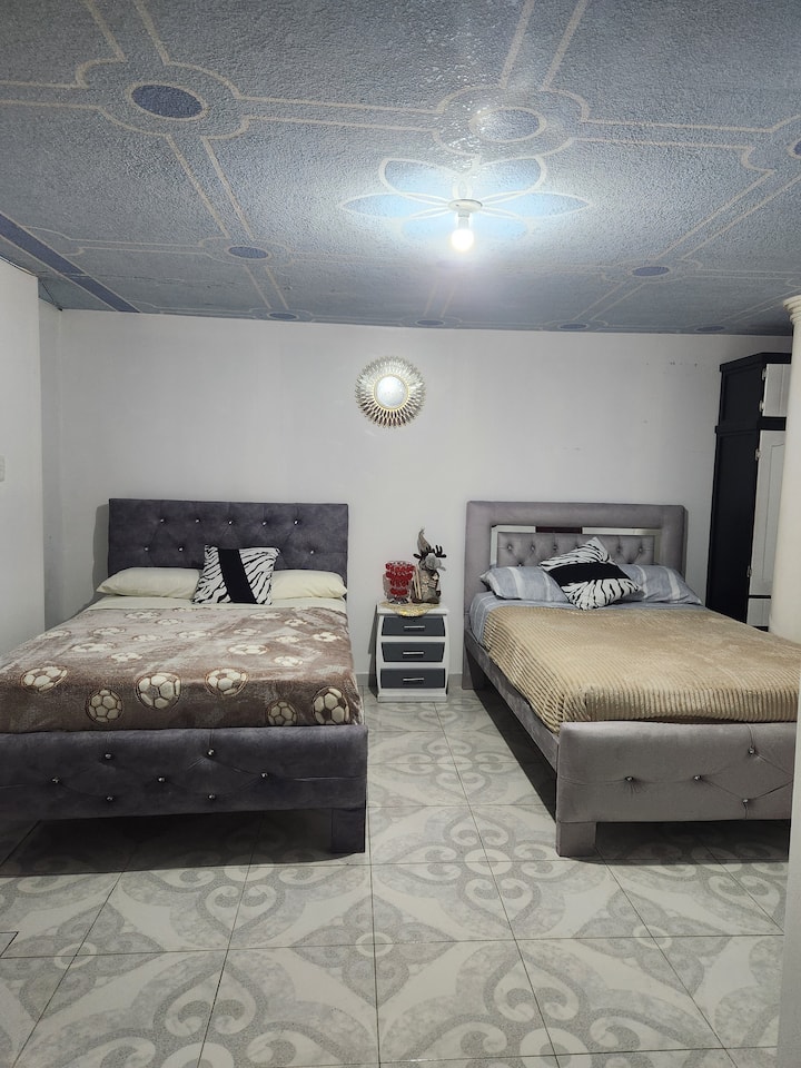 Departamento Ideal Fente Ala Espoch De Riobamba - Riobamba