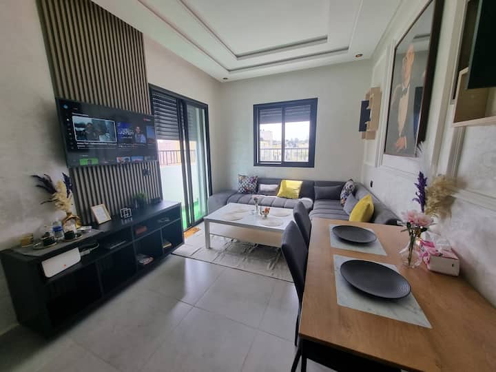 Studio Neuf Calme Au Centre-ville A 1 Min Du Tram - Casablanca