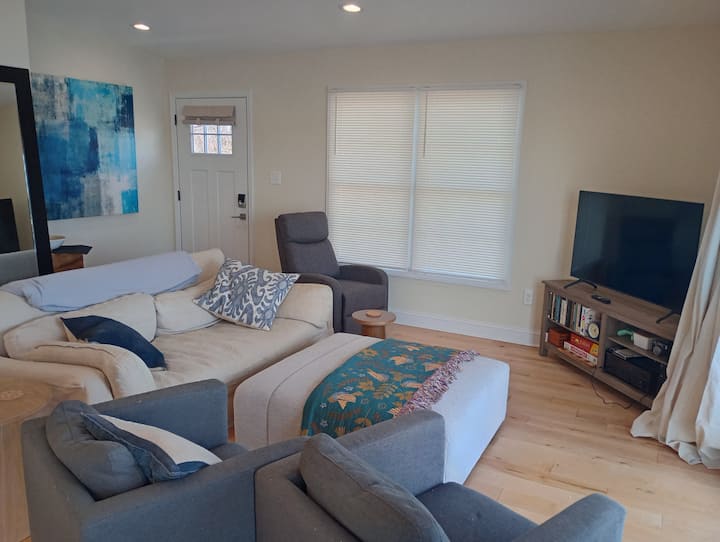 Newly Renovated River Paradise - Kingsville, MD