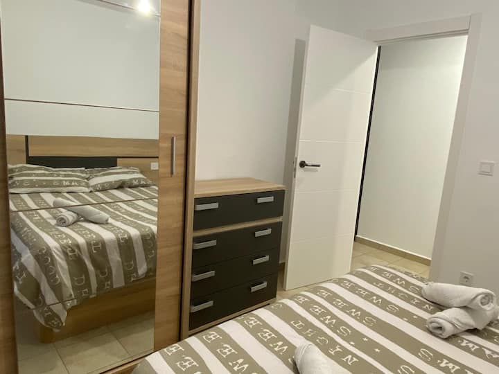 Alquiló Habitación Luminosa - Aspe
