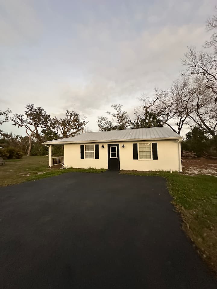 Country Bungalow - Lake Sawyer, Parrish