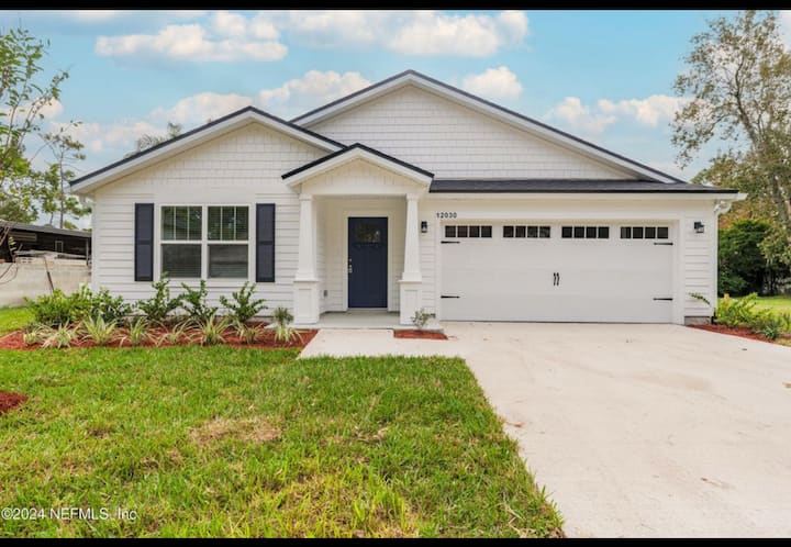 Beach-jax Beach-town Center-mayo- Private - Jacksonville, FL