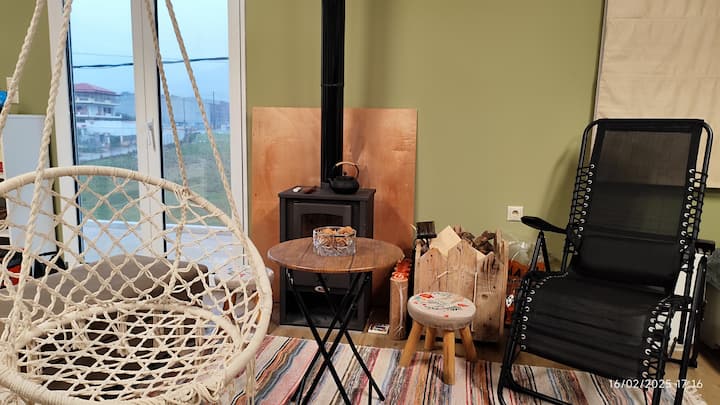 Rest Place-modern Apartment,aspropyrgos - Аспропиргос
