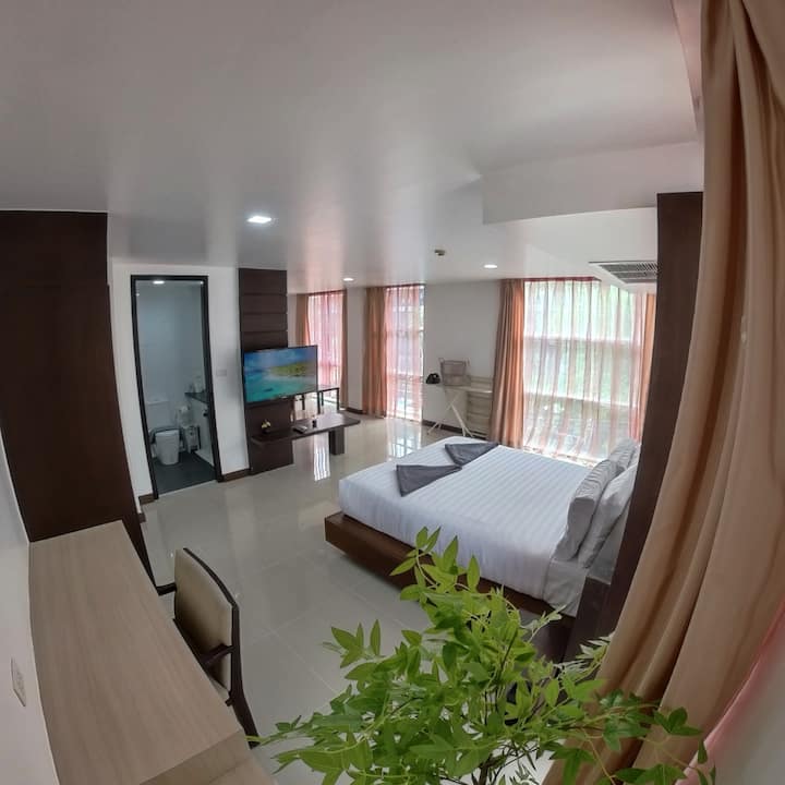 The Kris Family Appartment - Patong Beach