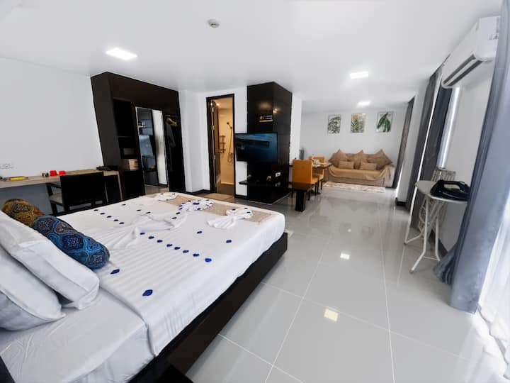 Studio For 4 With Full Kitchen At Dee Residence - パトンビーチ