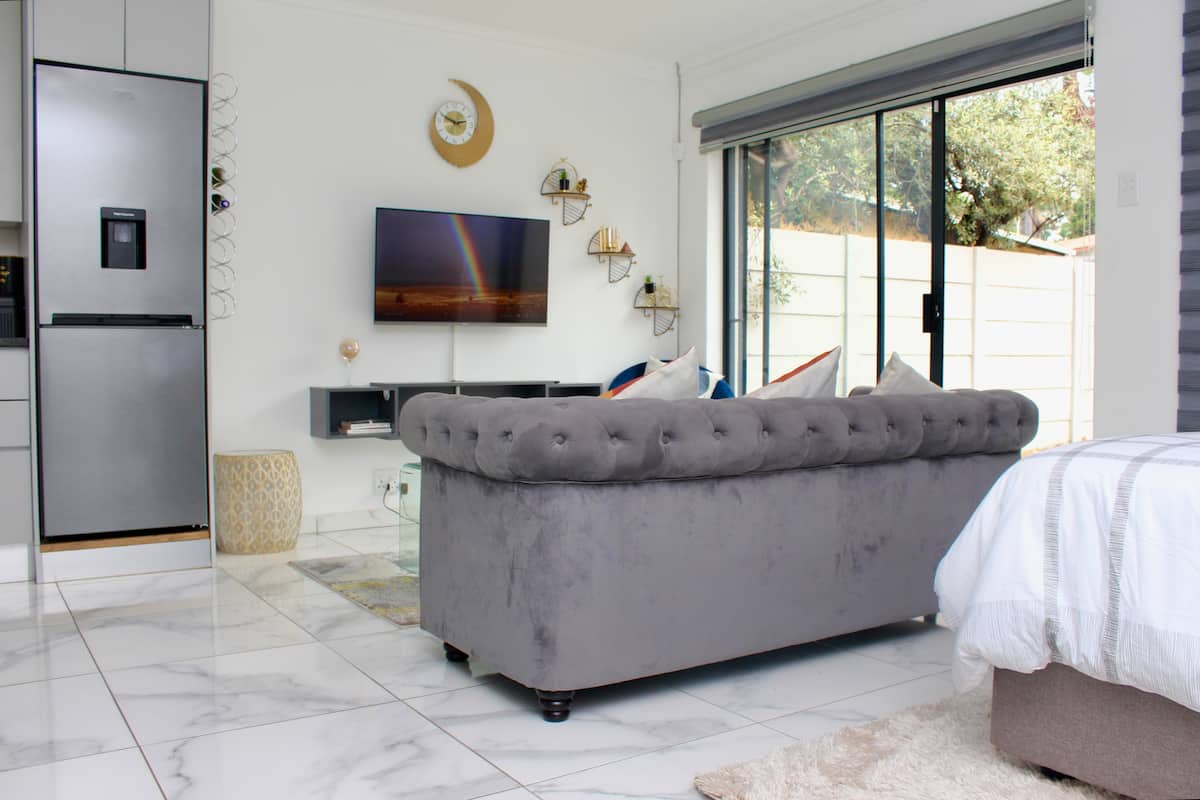 Roodepoort Vacation Rentals & Homes - Gauteng, South Africa | Airbnb