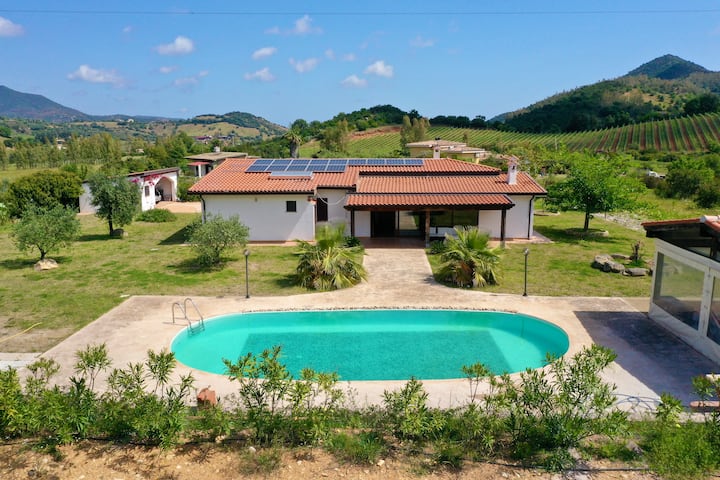 Villa "Is Carcuris" Jennas - Bari Sardo