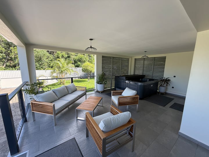 La Kaz à Grègues
Villa 3 Chambres Avec Spa - Saint-Joseph