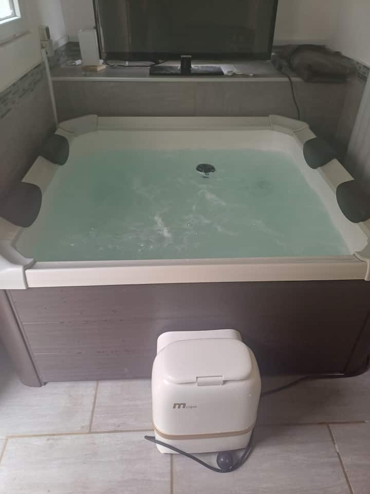 Appartement Jacuzzi - Saint-Guilhem-le-Désert