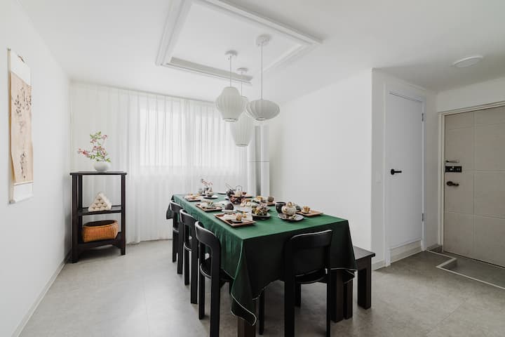 Legal Stay/bag Storage/1f/5 Min H. St. - Seoul