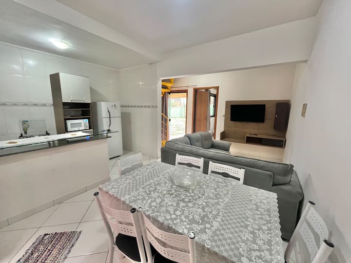 Casa Em Boiçucanga A 100 Metros Da Praia - São Sebastião