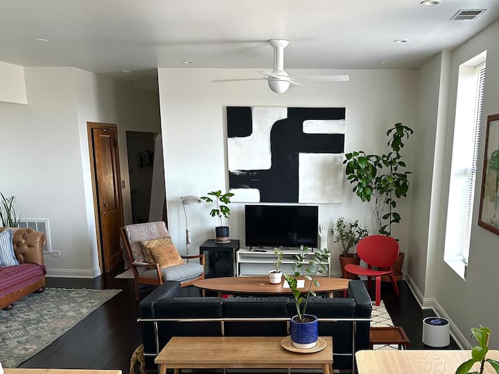 Inviting, Stylish, Warm, Heart Of Chicago Apt +W/d - Cicero, IL