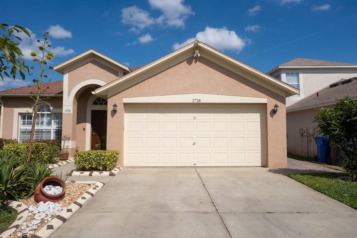 Cozy Home In Valrico - Lithia Springs Park, Lithia
