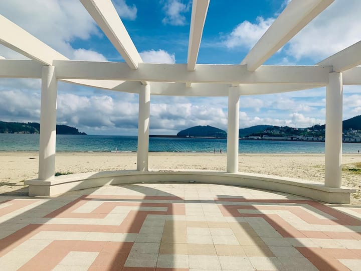 Viveiro Beach Mountain View - Vivero