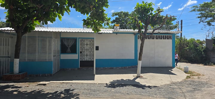 Casa Cerca De Aeropuerto Internacional El Salvador - El Salvador