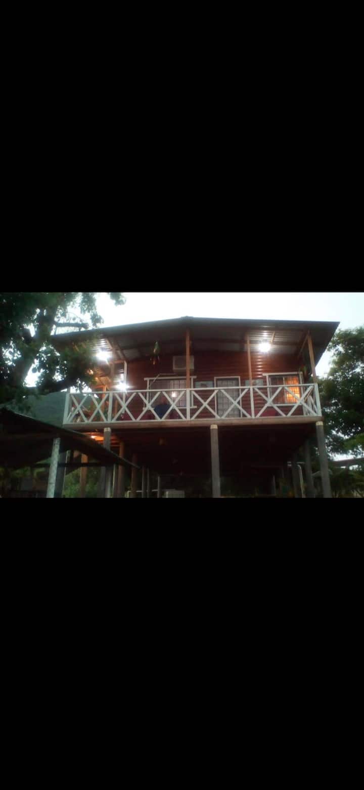Cabaña Amplia Privada - Amapala
