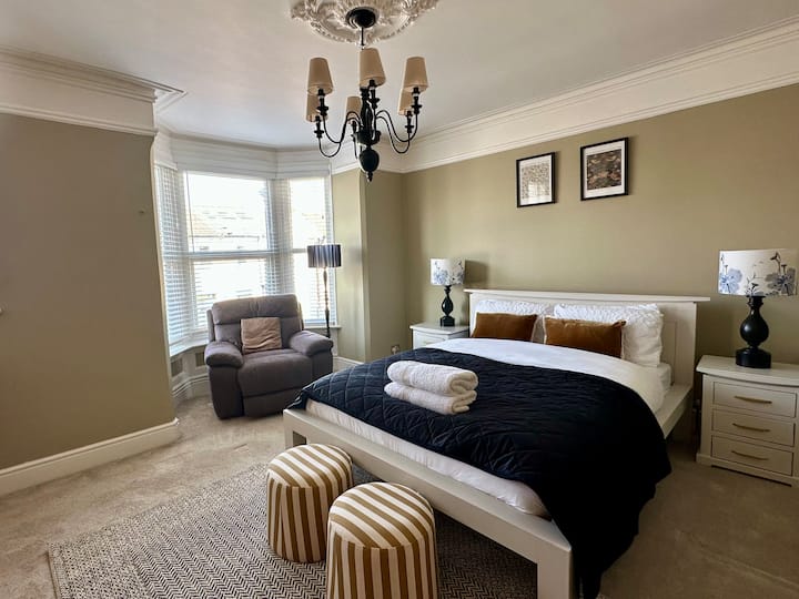 Charming Home With Free Parking - Portsmouth