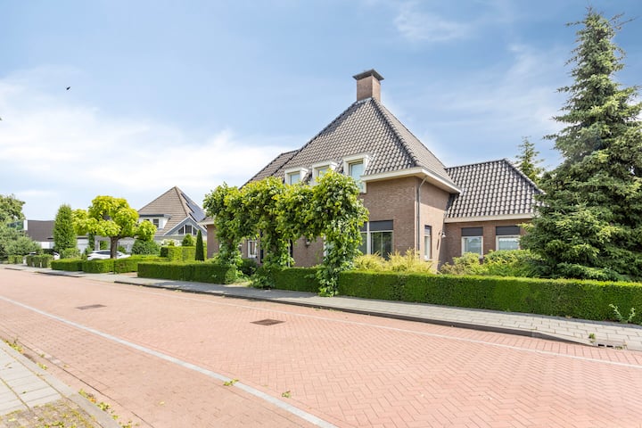 Luxe Villa Perfect Voor Families En Vrienden - Helmond