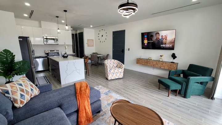 Château Yael | Modern Villa Near Local Attractions - The Bahamas