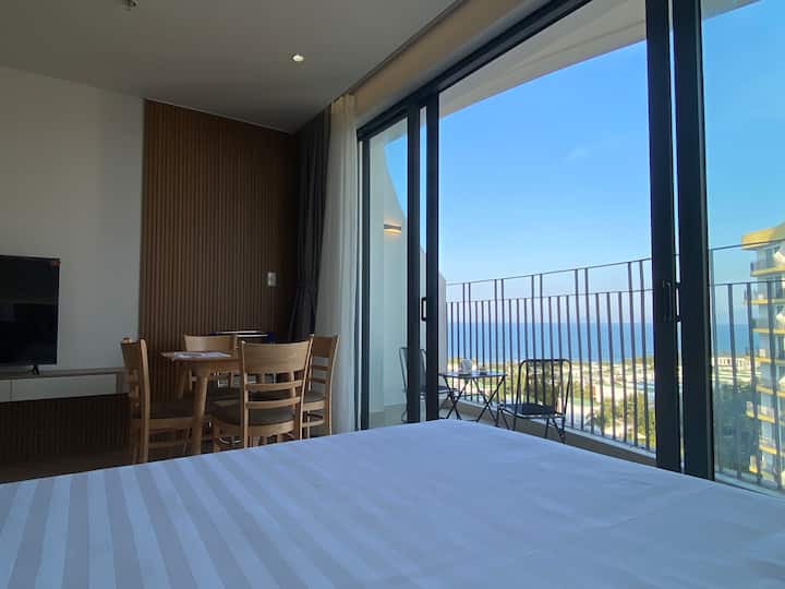 Deluxe Ocean View - Digital Nomads Apartment 925 - Da Nang