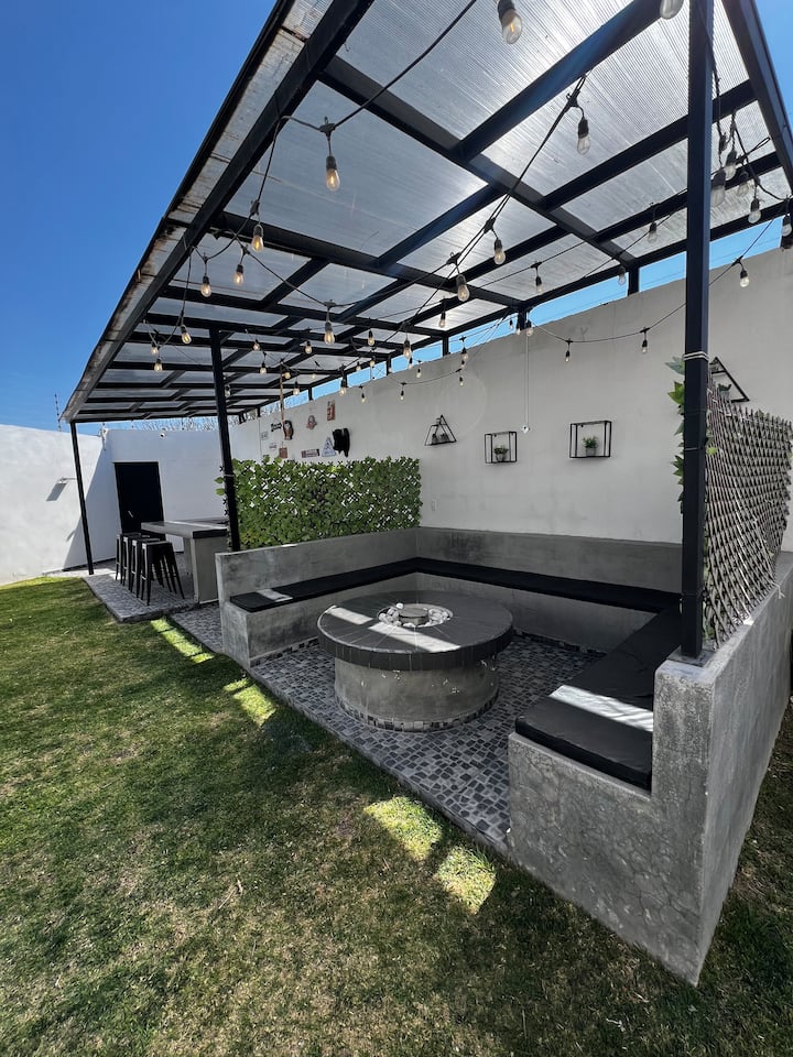 Pedregal Del Río Jardín Alberca - San Juan del Río