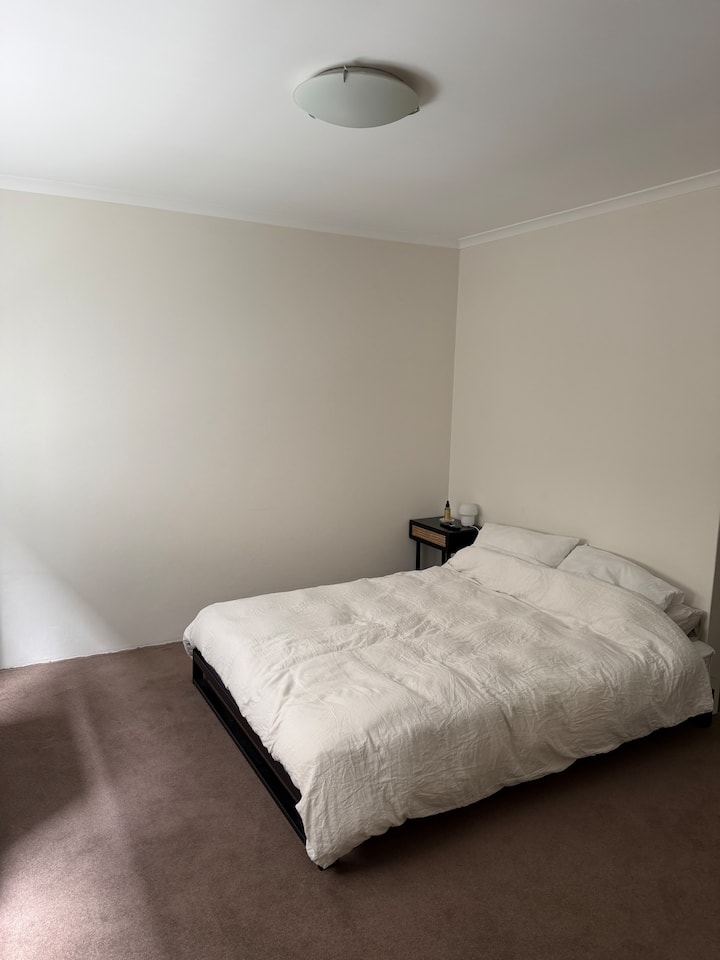 1 Block From Bondi Beach (Entire Studio) - ボンダイ・ビーチ