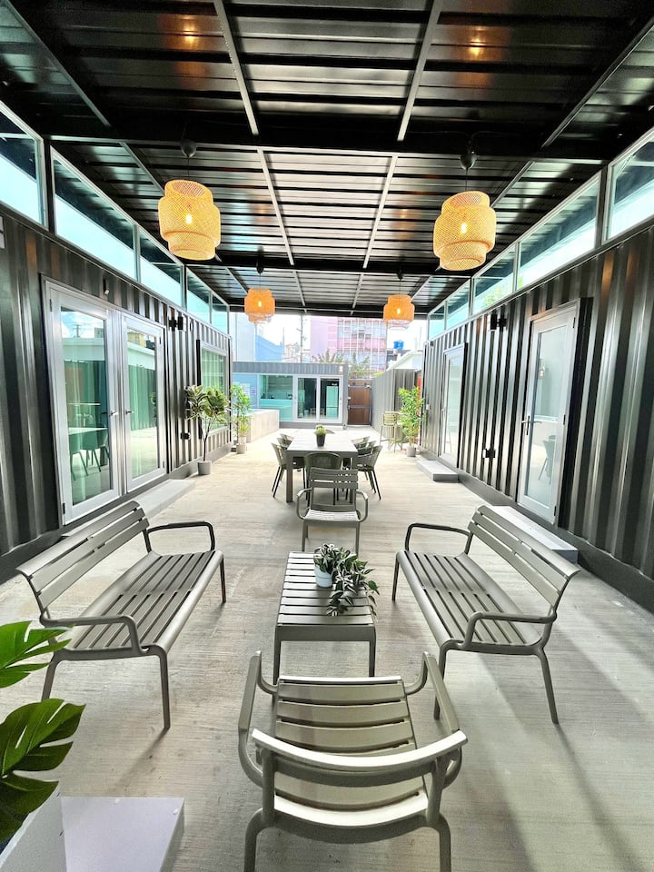 Santurce Getaway Quarters - 8 Bedrooms - San Juan
