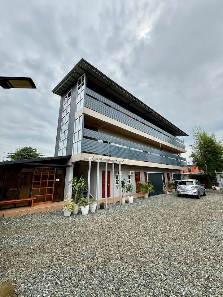 Affordable & Comfortable Place To Stay - Valencia City