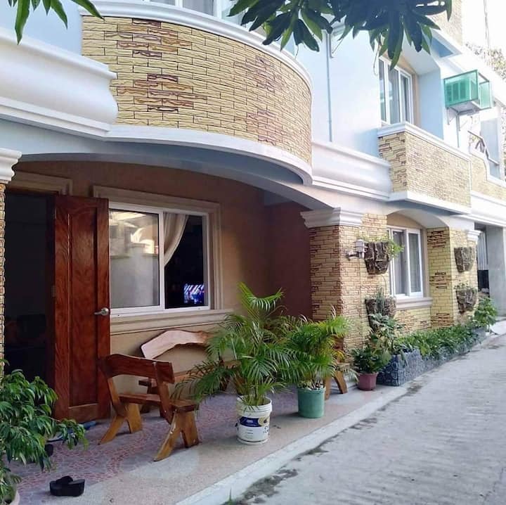 Hometel In Basco, Batanes - Basco