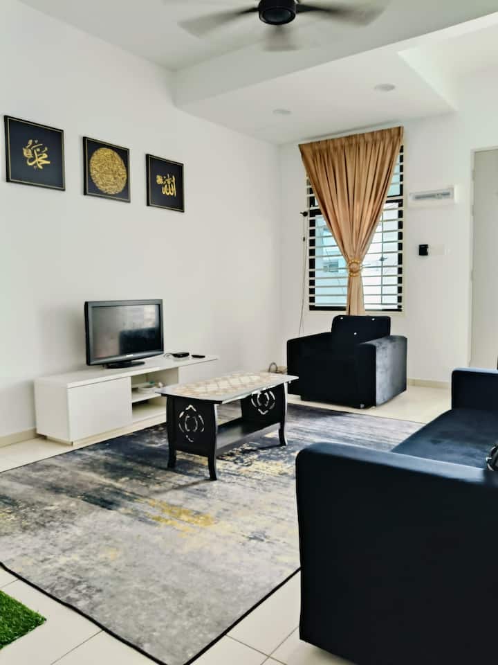 Hazfa Homestay, Melaka - Masjid Tanah