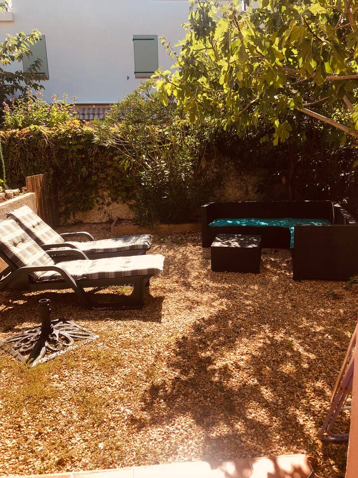 P2  Calme, Discret Avec Jardinet - La Grande-Motte