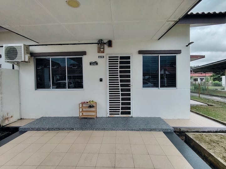 Aw Homestay 
For Your Family - Miri